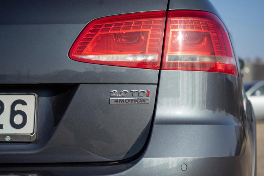 Pelēks Volkswagen Passat Alltrack 2014 Rīga, ar dzinēja tilpumu 2.00 L un nobraukumu 287 tūkst. km par 9200 €, foto 36 vietnē AUTOMOTO.COM.LV