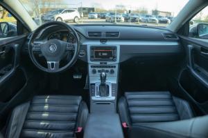 Pelēks Volkswagen Passat Alltrack 2014 Rīga, ar dzinēja tilpumu 2.00 L un nobraukumu 287 tūkst. km par 9200 €, foto 55 vietnē AUTOMOTO.COM.LV