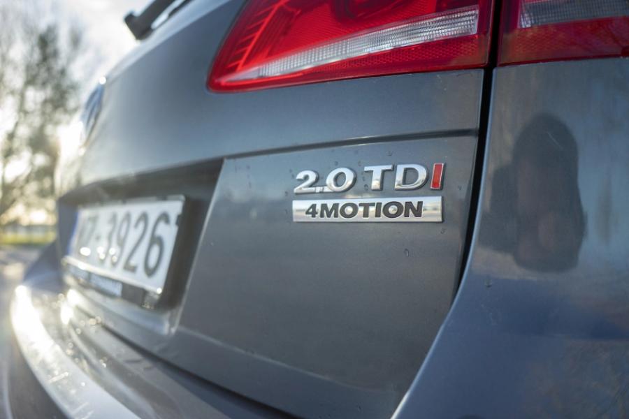 Pelēks Volkswagen Passat Alltrack 2014 Rīga, ar dzinēja tilpumu 2.00 L un nobraukumu 287 tūkst. km par 9200 €, foto 66 vietnē AUTOMOTO.COM.LV