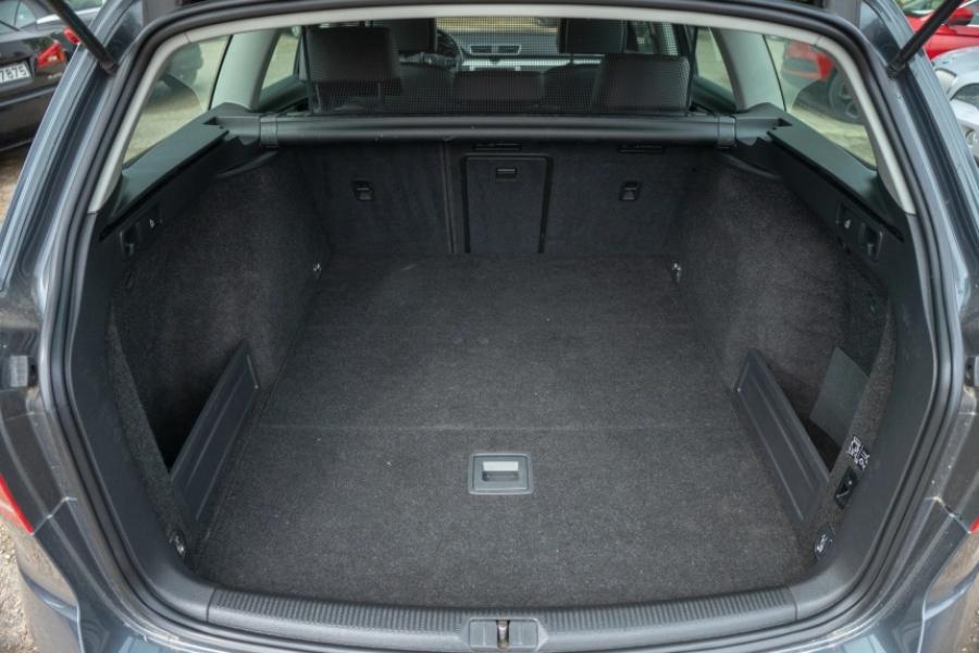 Pelēks Volkswagen Passat Alltrack 2014 Rīga, ar dzinēja tilpumu 2.00 L un nobraukumu 287 tūkst. km par 9200 €, foto 76 vietnē AUTOMOTO.COM.LV