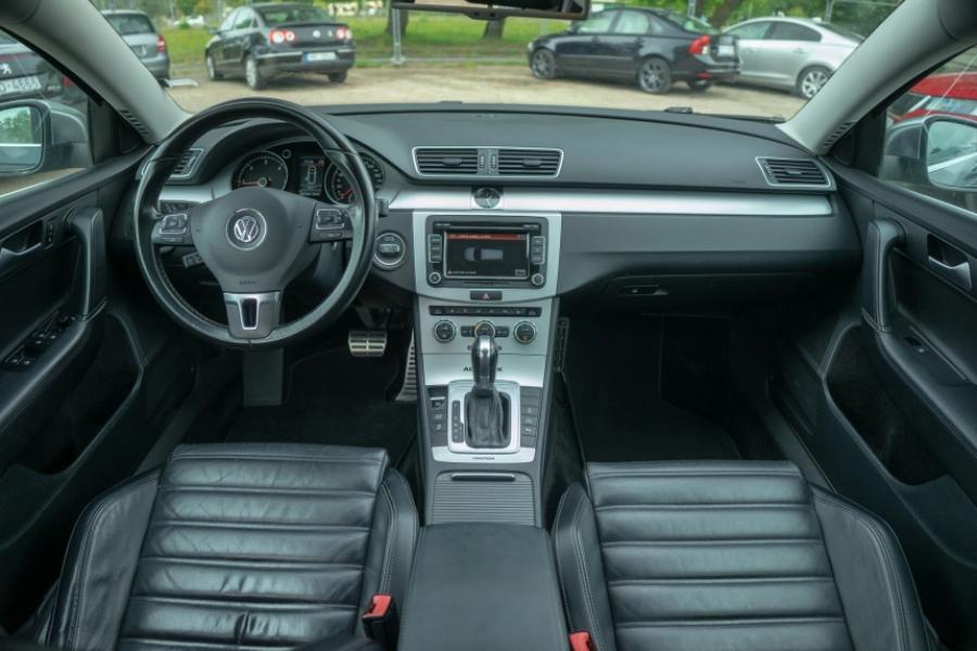 Pelēks Volkswagen Passat Alltrack 2014 Rīga, ar dzinēja tilpumu 2.00 L un nobraukumu 287 tūkst. km par 9200 €, foto 86 vietnē AUTOMOTO.COM.LV