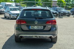 Pelēks Volkswagen Passat Alltrack 2014 Rīga, ar dzinēja tilpumu 2.00 L un nobraukumu 287 tūkst. km par 9200 €, foto 101 vietnē AUTOMOTO.COM.LV