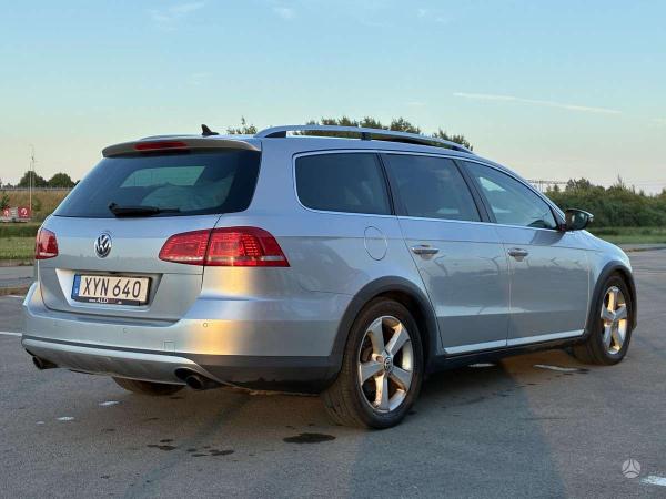 Pelēks Volkswagen Passat Alltrack 2014 Telšiai, ar dzinēja tilpumu 2.00 L un nobraukumu 314 tūkst. km par 6150 €, foto 5 vietnē AUTOMOTO.COM.LV