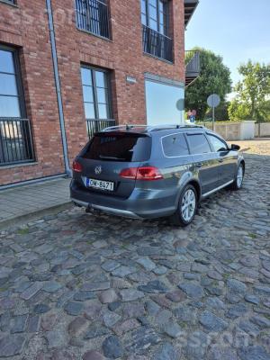 Grey Volkswagen Passat Alltrack 2014 in Riga, with an engine capacity of 2.00 L and mileage of 187 thousand km for 9600 €, photo 3 on AUTOMOTO.COM.LV