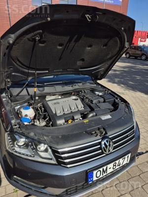 Grey Volkswagen Passat Alltrack 2014 in Riga, with an engine capacity of 2.00 L and mileage of 187 thousand km for 9600 €, photo 5 on AUTOMOTO.COM.LV