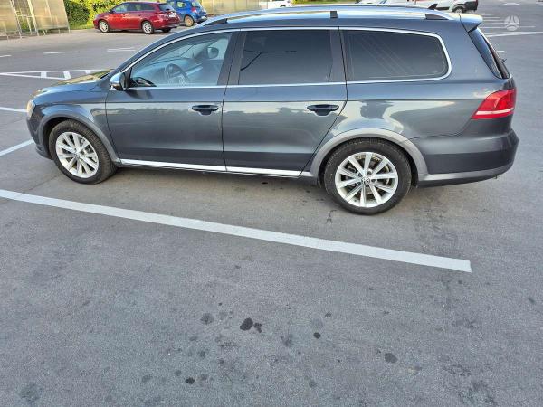 Grey Volkswagen Passat Alltrack 2014 in Siauliai, with an engine capacity of 2.00 L and mileage of 250 thousand km for 6000 €, photo 7 on AUTOMOTO.COM.LV