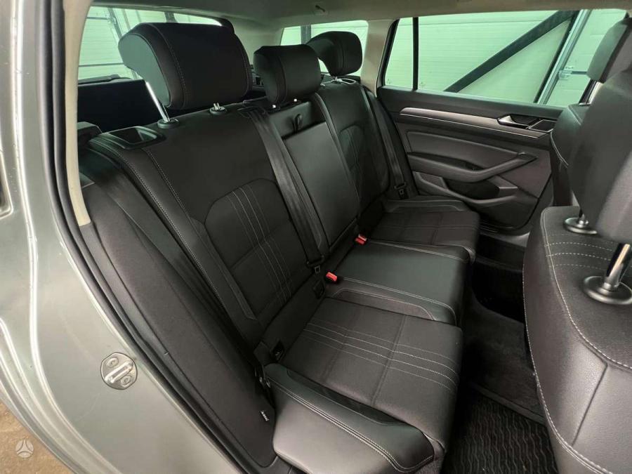 Grey Volkswagen Passat Alltrack 2015 in Vilnius, with an engine capacity of 1.97 L and mileage of 296 thousand km for 13800 €, photo 35 on AUTOMOTO.COM.LV