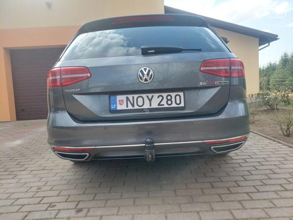 Grey Volkswagen Passat Alltrack 2015 in Alytus, with an engine capacity of 2.00 L and mileage of 204 thousand km for 8500 €, photo 4 on AUTOMOTO.COM.LV