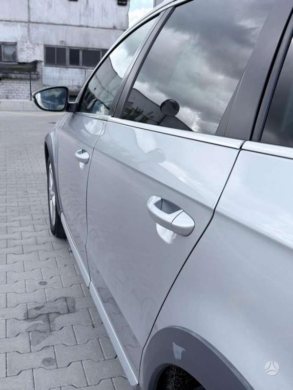 Grey Volkswagen Passat Alltrack 2015 in Vilnius, with an engine capacity of 1.97 L and mileage of 244 thousand km for 7300 €, photo 9 on AUTOMOTO.COM.LV