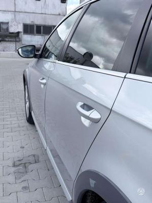 Grey Volkswagen Passat Alltrack 2015 in Vilnius, with an engine capacity of 1.97 L and mileage of 244 thousand km for 7300 €, photo 9 on AUTOMOTO.COM.LV
