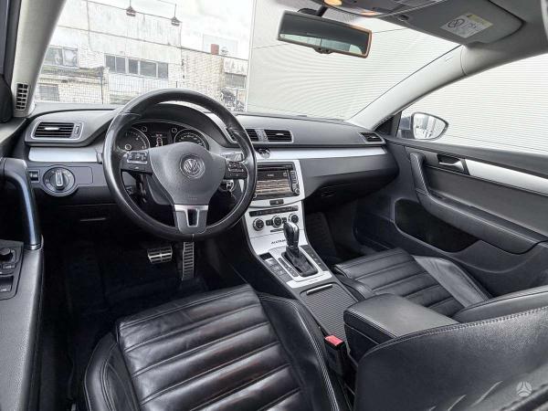 Grey Volkswagen Passat Alltrack 2015 in Vilnius, with an engine capacity of 1.97 L and mileage of 244 thousand km for 7300 €, photo 10 on AUTOMOTO.COM.LV
