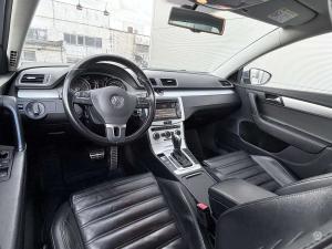 Grey Volkswagen Passat Alltrack 2015 in Vilnius, with an engine capacity of 1.97 L and mileage of 244 thousand km for 7300 €, photo 10 on AUTOMOTO.COM.LV