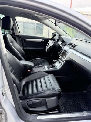 Grey Volkswagen Passat Alltrack 2015 in Vilnius, with an engine capacity of 1.97 L and mileage of 244 thousand km for 7300 €, photo 14 on AUTOMOTO.COM.LV