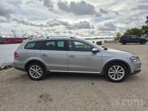 Pelēks Volkswagen Passat Alltrack 2015 Kuldīga, ar dzinēja tilpumu 2.00 L un nobraukumu 273 tūkst. km par 7890 €, foto 3 vietnē AUTOMOTO.COM.LV