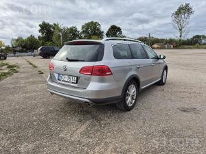 Pelēks Volkswagen Passat Alltrack 2015 Kuldīga, ar dzinēja tilpumu 2.00 L un nobraukumu 273 tūkst. km par 7890 €, foto 4 vietnē AUTOMOTO.COM.LV