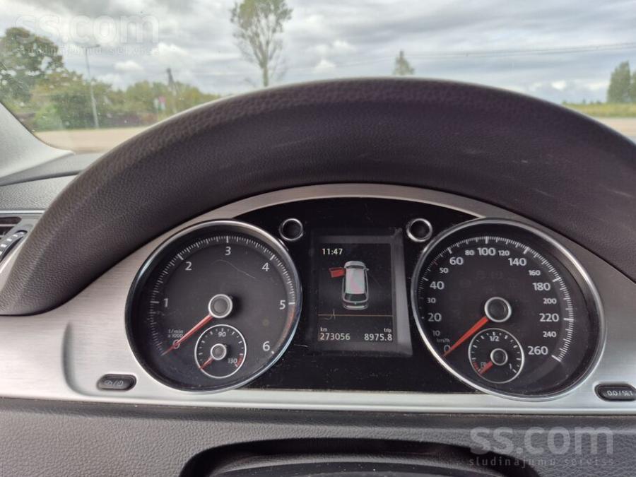 Pelēks Volkswagen Passat Alltrack 2015 Kuldīga, ar dzinēja tilpumu 2.00 L un nobraukumu 273 tūkst. km par 7890 €, foto 15 vietnē AUTOMOTO.COM.LV