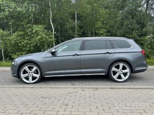 Grey Volkswagen Passat Alltrack 2016 in Liepaja, with an engine capacity of 2.00 L and mileage of 254 thousand km for 14450 €, photo 2 on AUTOMOTO.COM.LV