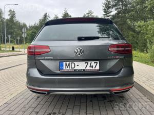 Grey Volkswagen Passat Alltrack 2016 in Liepaja, with an engine capacity of 2.00 L and mileage of 254 thousand km for 14450 €, photo 6 on AUTOMOTO.COM.LV