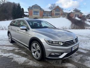 Pelēks Volkswagen Passat Alltrack 2016 Viļņa, ar dzinēja tilpumu 0.00 L un nobraukumu 165 tūkst. km par 10500 €, foto  vietnē AUTOMOTO.COM.LV