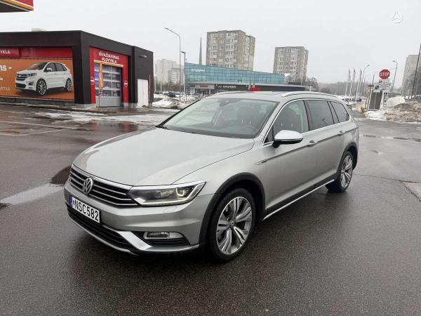 Pelēks Volkswagen Passat Alltrack 2016 Viļņa, ar dzinēja tilpumu 2.00 L un nobraukumu 161 tūkst. km par 10300 €, foto 1 vietnē AUTOMOTO.COM.LV