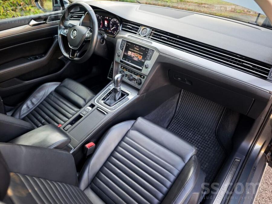 Pelēks Volkswagen Passat Alltrack 2016 Jūrmala, ar dzinēja tilpumu 2.00 L un nobraukumu 260 tūkst. km par 12900 €, foto 9 vietnē AUTOMOTO.COM.LV
