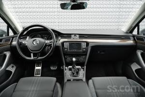 Grey Volkswagen Passat Alltrack 2016 in Riga, with an engine capacity of 2.00 L and mileage of 273 thousand km for 12100 €, photo 7 on AUTOMOTO.COM.LV
