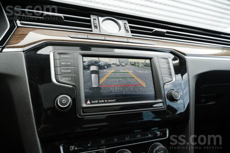 Grey Volkswagen Passat Alltrack 2016 in Riga, with an engine capacity of 2.00 L and mileage of 273 thousand km for 12100 €, photo 15 on AUTOMOTO.COM.LV