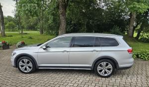 Pelēks Volkswagen Passat Alltrack 2016 Valmiera, ar dzinēja tilpumu 2.00 L un nobraukumu 270 tūkst. km par 10000 €, foto 4 vietnē AUTOMOTO.COM.LV