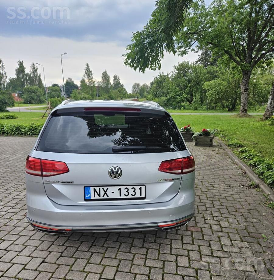 Pelēks Volkswagen Passat Alltrack 2016 Valmiera, ar dzinēja tilpumu 2.00 L un nobraukumu 270 tūkst. km par 10000 €, foto 8 vietnē AUTOMOTO.COM.LV