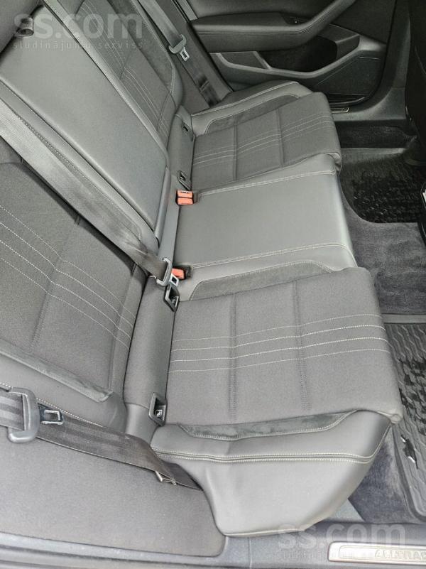 Pelēks Volkswagen Passat Alltrack 2016 Valmiera, ar dzinēja tilpumu 2.00 L un nobraukumu 270 tūkst. km par 10000 €, foto 9 vietnē AUTOMOTO.COM.LV