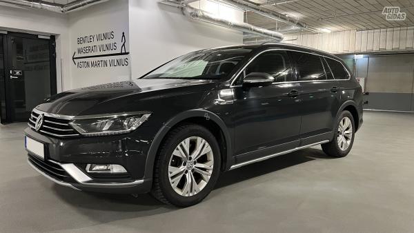 Grey Volkswagen Passat Alltrack 2016 in Vilnius, with an engine capacity of 2.00 L and mileage of 250 thousand km for 12000 €, photo 1 on AUTOMOTO.COM.LV