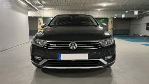 Grey Volkswagen Passat Alltrack 2016 in Vilnius, with an engine capacity of 2.00 L and mileage of 250 thousand km for 12000 €, photo 4 on AUTOMOTO.COM.LV