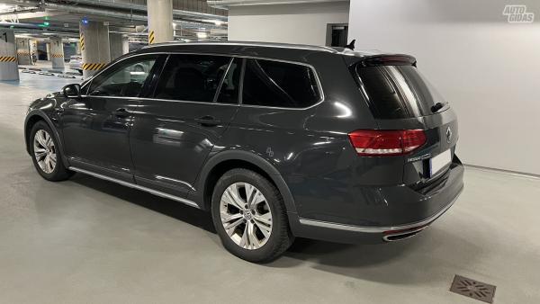 Grey Volkswagen Passat Alltrack 2016 in Vilnius, with an engine capacity of 2.00 L and mileage of 250 thousand km for 12000 €, photo 7 on AUTOMOTO.COM.LV