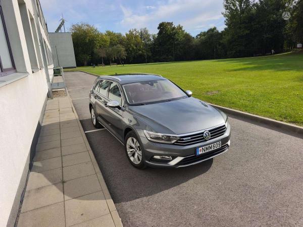 Pelēks Volkswagen Passat Alltrack 2016 Kauņa, ar dzinēja tilpumu 2.00 L un nobraukumu 303 tūkst. km par 11900 €, foto 3 vietnē AUTOMOTO.COM.LV