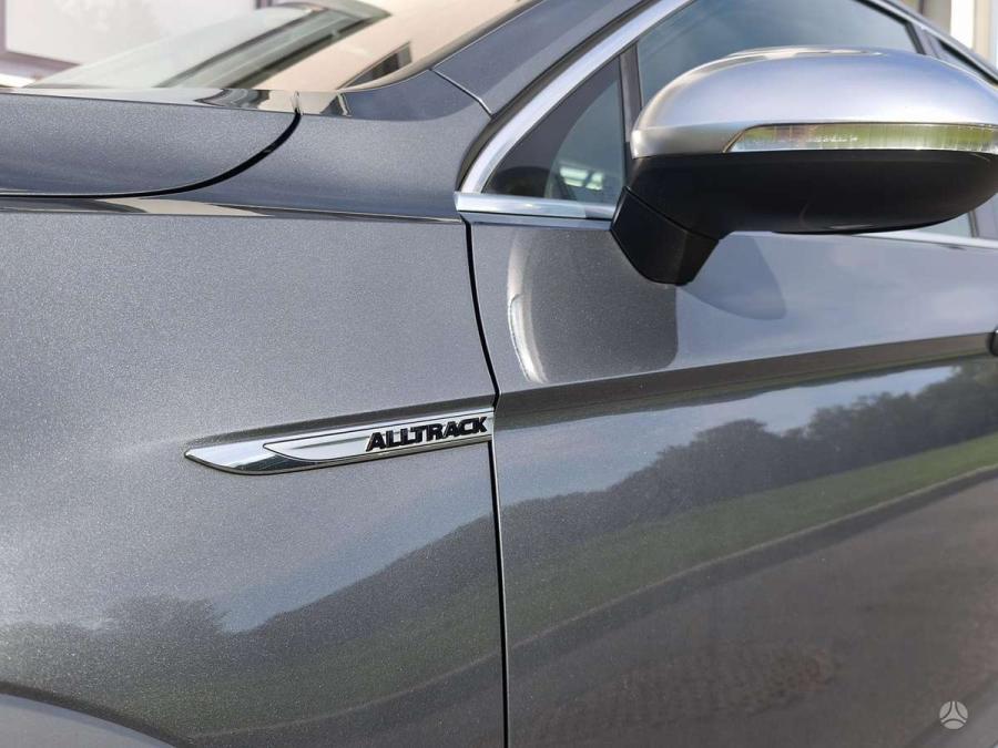 Pelēks Volkswagen Passat Alltrack 2016 Kauņa, ar dzinēja tilpumu 2.00 L un nobraukumu 303 tūkst. km par 11900 €, foto 6 vietnē AUTOMOTO.COM.LV