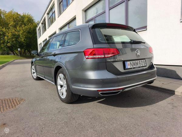Pelēks Volkswagen Passat Alltrack 2016 Kauņa, ar dzinēja tilpumu 2.00 L un nobraukumu 303 tūkst. km par 11900 €, foto 8 vietnē AUTOMOTO.COM.LV
