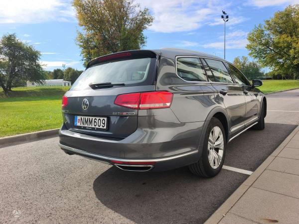 Pelēks Volkswagen Passat Alltrack 2016 Kauņa, ar dzinēja tilpumu 2.00 L un nobraukumu 303 tūkst. km par 11900 €, foto 10 vietnē AUTOMOTO.COM.LV