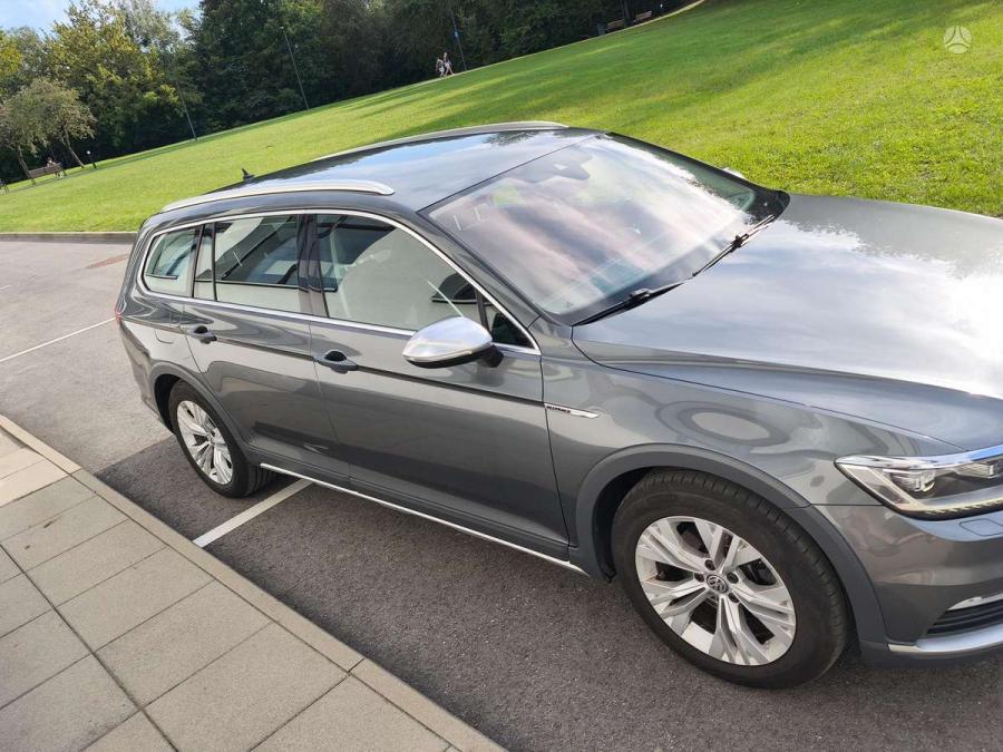 Pelēks Volkswagen Passat Alltrack 2016 Kauņa, ar dzinēja tilpumu 2.00 L un nobraukumu 303 tūkst. km par 11900 €, foto 13 vietnē AUTOMOTO.COM.LV