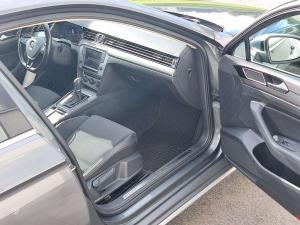 Pelēks Volkswagen Passat Alltrack 2016 Kauņa, ar dzinēja tilpumu 2.00 L un nobraukumu 303 tūkst. km par 11900 €, foto 29 vietnē AUTOMOTO.COM.LV