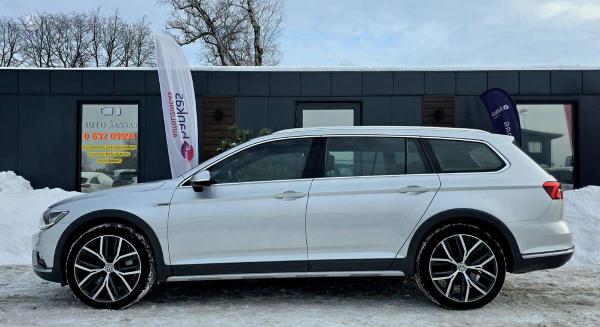 Grey Volkswagen Passat Alltrack 2017 in Taurage, with an engine capacity of 2.00 L and mileage of 229 thousand km for 12750 €, photo 5 on AUTOMOTO.COM.LV