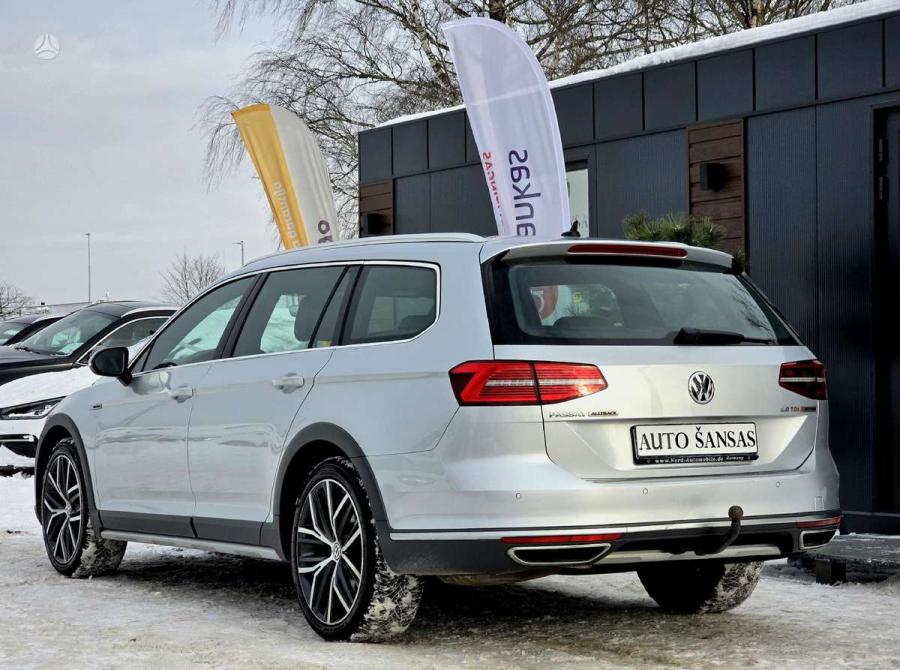 Pelēks Volkswagen Passat Alltrack 2017 Tauragė, ar dzinēja tilpumu 2.00 L un nobraukumu 229 tūkst. km par 12750 €, foto 7 vietnē AUTOMOTO.COM.LV