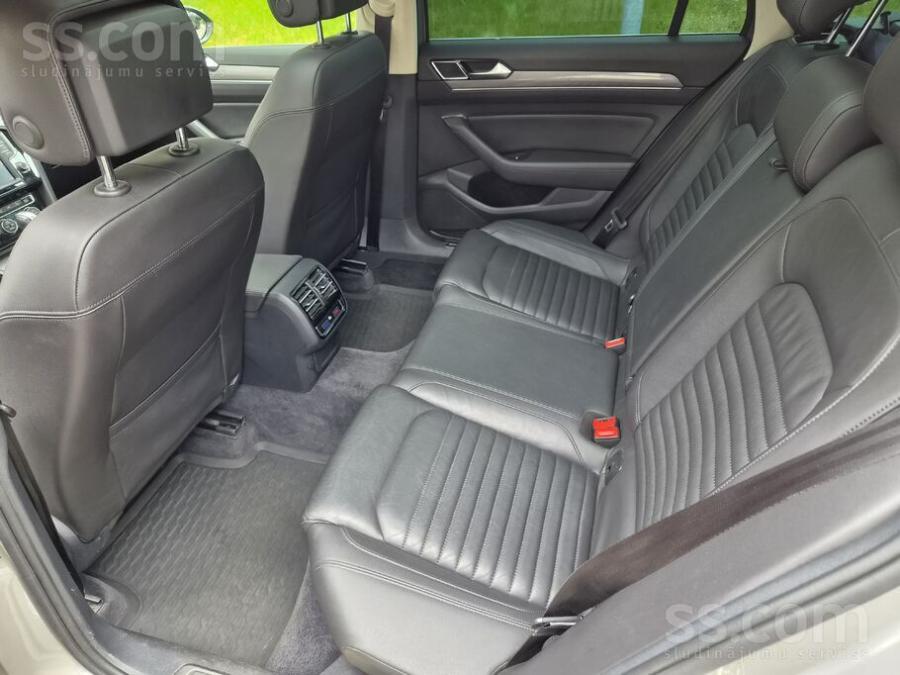 Pelēks Volkswagen Passat Alltrack 2017 Rīga, ar dzinēja tilpumu 2.00 L un nobraukumu 156 tūkst. km par 19900 €, foto 10 vietnē AUTOMOTO.COM.LV