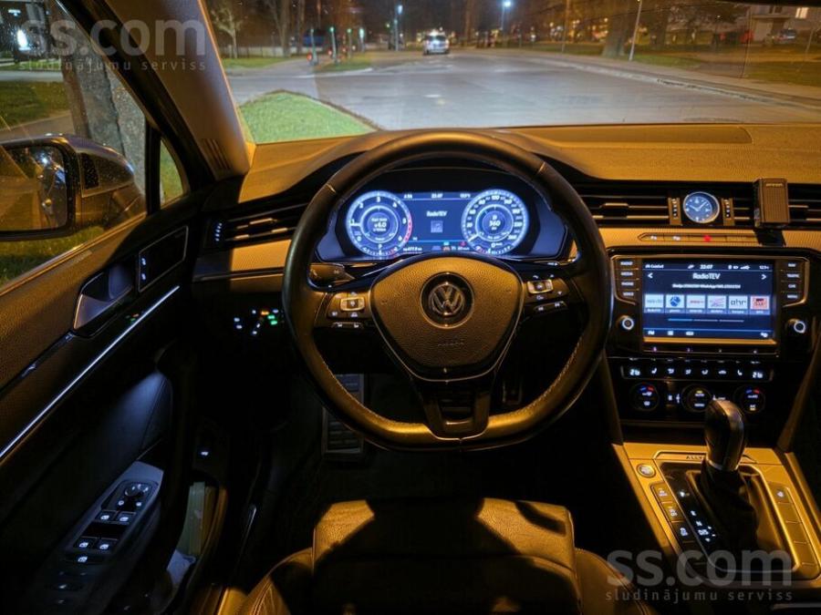 Pelēks Volkswagen Passat Alltrack 2017 Rīga, ar dzinēja tilpumu 2.00 L un nobraukumu 156 tūkst. km par 19900 €, foto 13 vietnē AUTOMOTO.COM.LV
