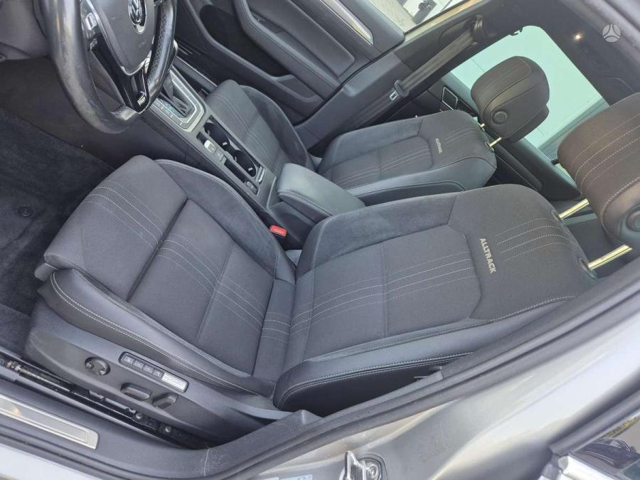 Pelēks Volkswagen Passat Alltrack 2017 Kauņa, ar dzinēja tilpumu 2.00 L un nobraukumu 299 tūkst. km par 13700 €, foto 12 vietnē AUTOMOTO.COM.LV