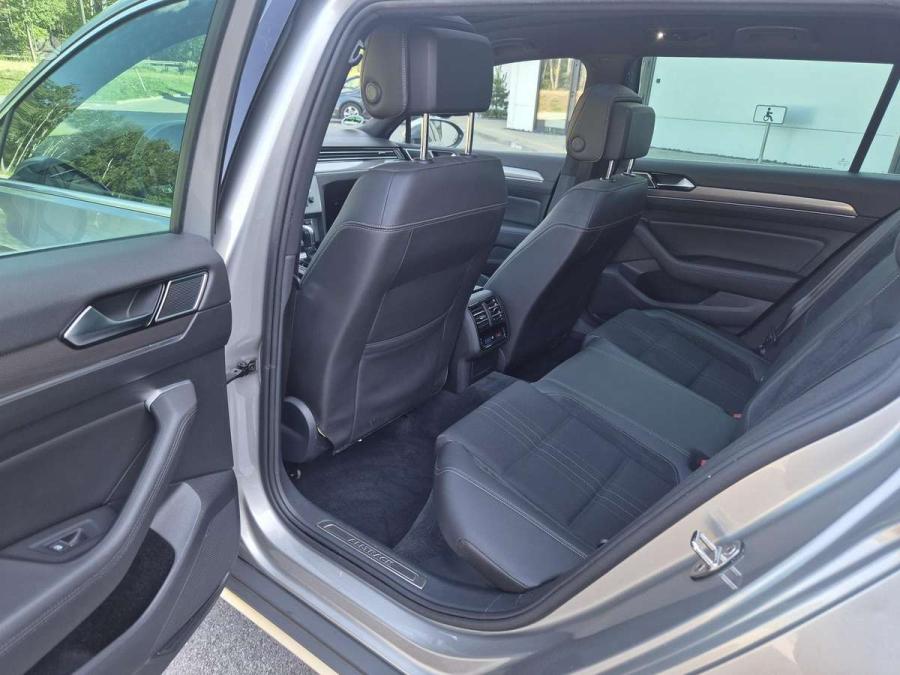 Pelēks Volkswagen Passat Alltrack 2017 Kauņa, ar dzinēja tilpumu 2.00 L un nobraukumu 299 tūkst. km par 13700 €, foto 29 vietnē AUTOMOTO.COM.LV