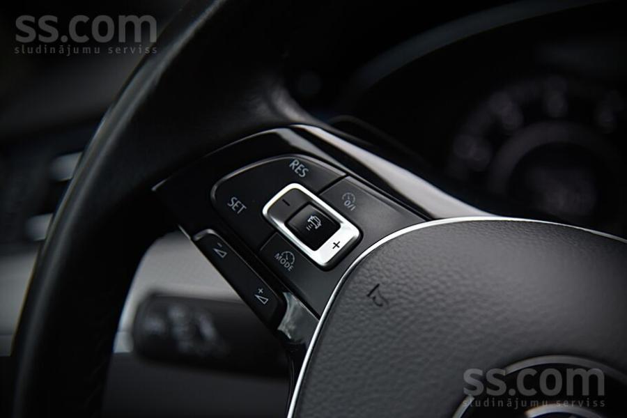Pelēks Volkswagen Passat Alltrack 2017 Tukums, ar dzinēja tilpumu 2.00 L un nobraukumu 147 tūkst. km par 17290 €, foto 12 vietnē AUTOMOTO.COM.LV