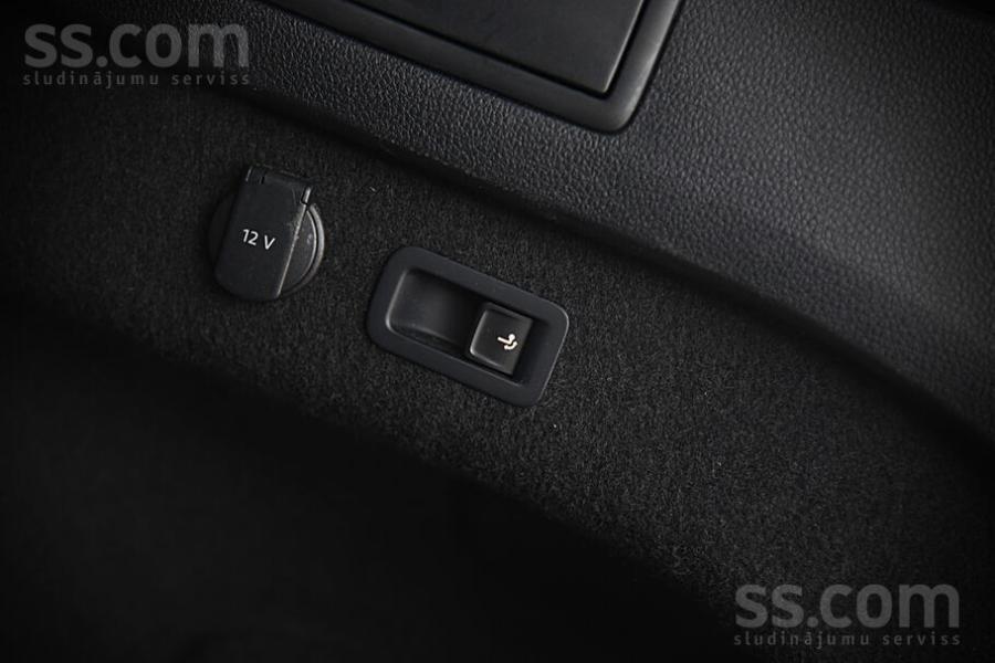 Pelēks Volkswagen Passat Alltrack 2017 Tukums, ar dzinēja tilpumu 2.00 L un nobraukumu 147 tūkst. km par 17290 €, foto 25 vietnē AUTOMOTO.COM.LV