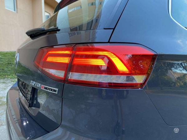 Grey Volkswagen Passat Alltrack 2017 in Siauliai, with an engine capacity of 2.00 L and mileage of 184 thousand km for 10999 €, photo 11 on AUTOMOTO.COM.LV