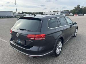 Pelēks Volkswagen Passat Alltrack 2017 Viļņa, ar dzinēja tilpumu 1.97 L un nobraukumu 309 tūkst. km par 15500 €, foto 9 vietnē AUTOMOTO.COM.LV
