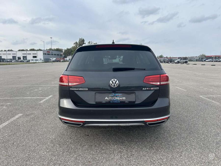 Pelēks Volkswagen Passat Alltrack 2017 Viļņa, ar dzinēja tilpumu 1.97 L un nobraukumu 309 tūkst. km par 15500 €, foto 10 vietnē AUTOMOTO.COM.LV